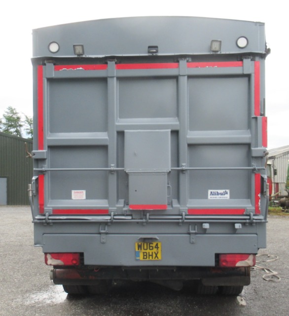 Bulk Blower Tippers - Richard Bean Commercials